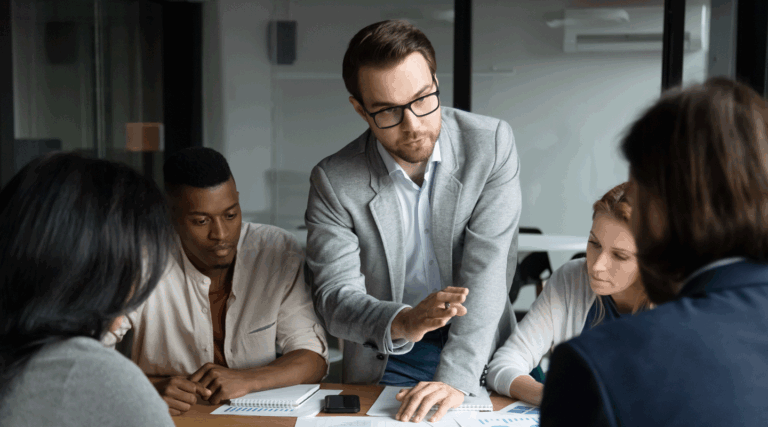 Top Tips for More Effective and Efficient Incident Management - Dataminr
